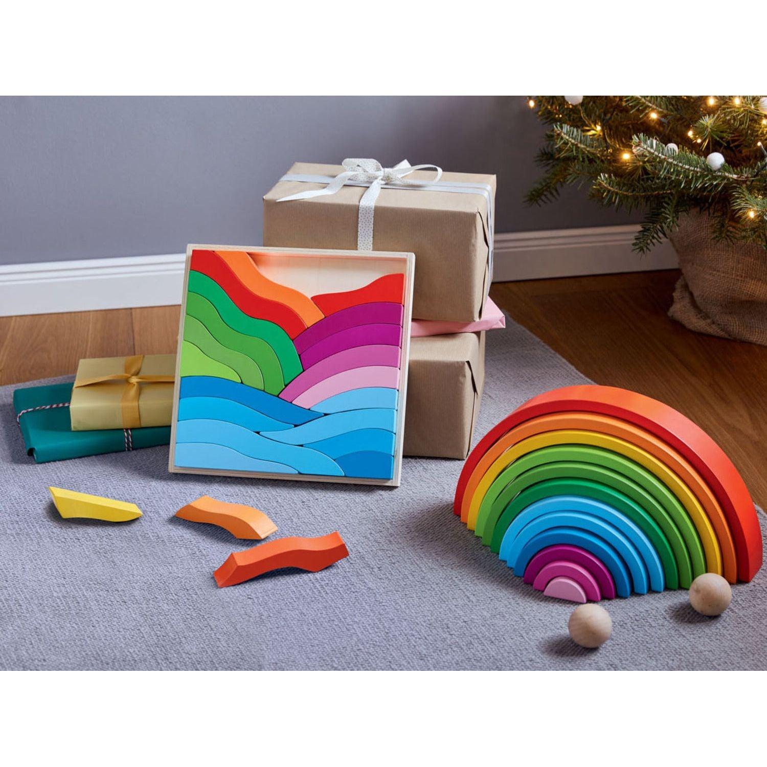 RAINBOW WOODEN PUZZLE BOX 23 PIECES